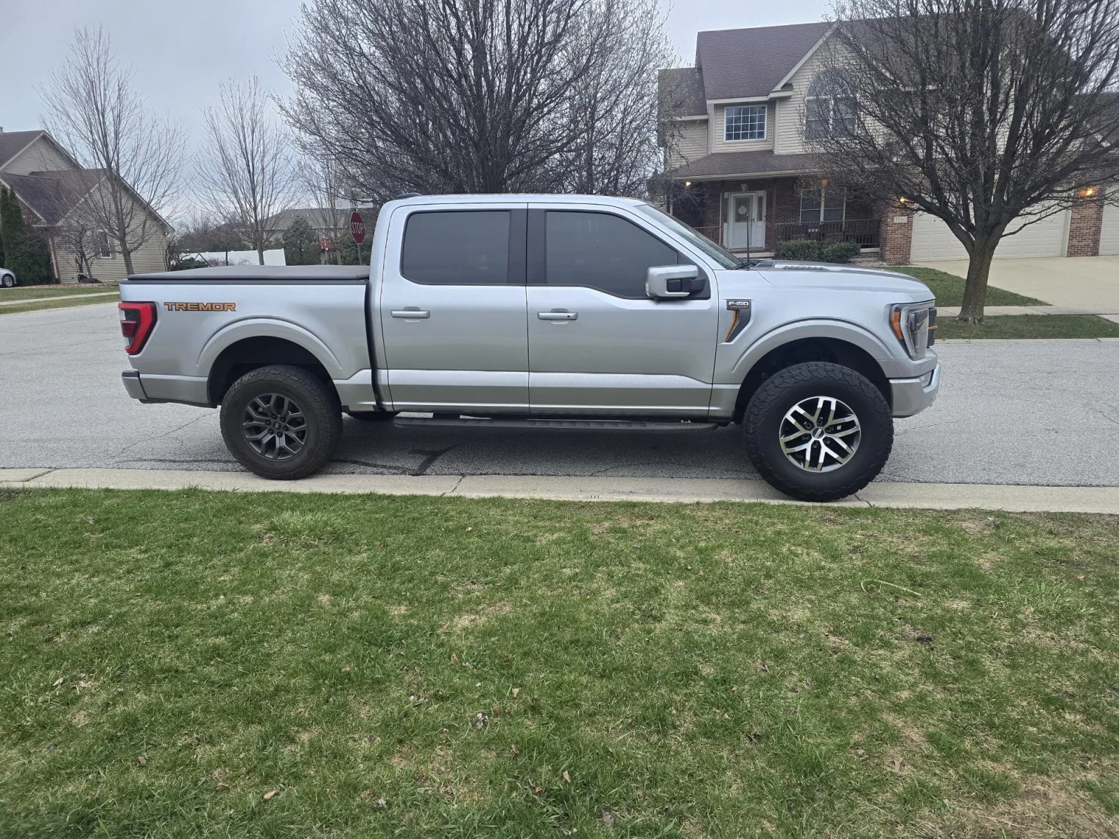 20250401_184709 tremor 2025 raptor wheel.webp | F150 Tremor Forum